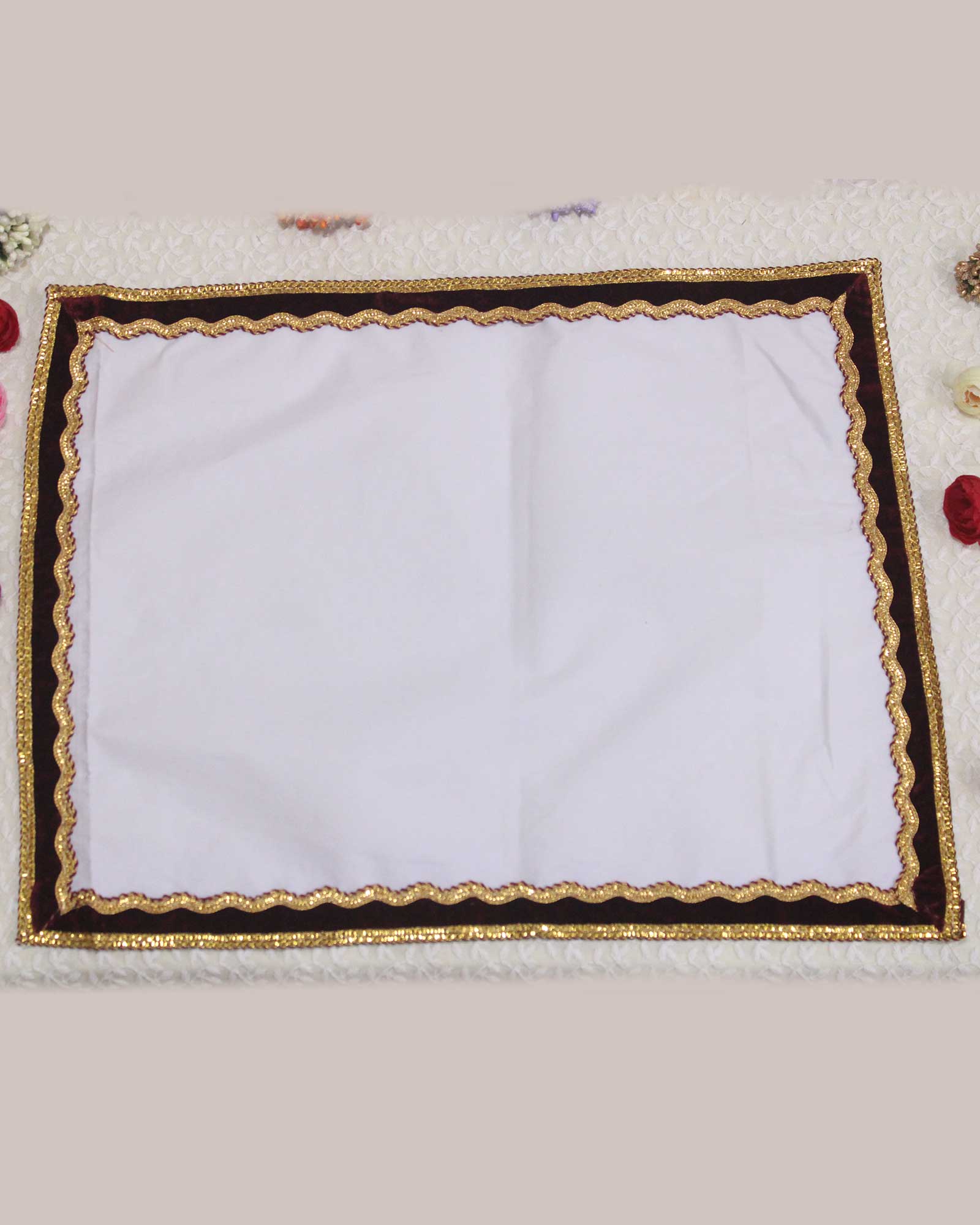 Buy Kanku Pagla Rumal With Maroon Border for Bride Welcome